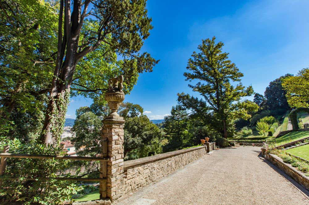 Best Driveway and Pathway Toppings: What Professionals Recommend ...